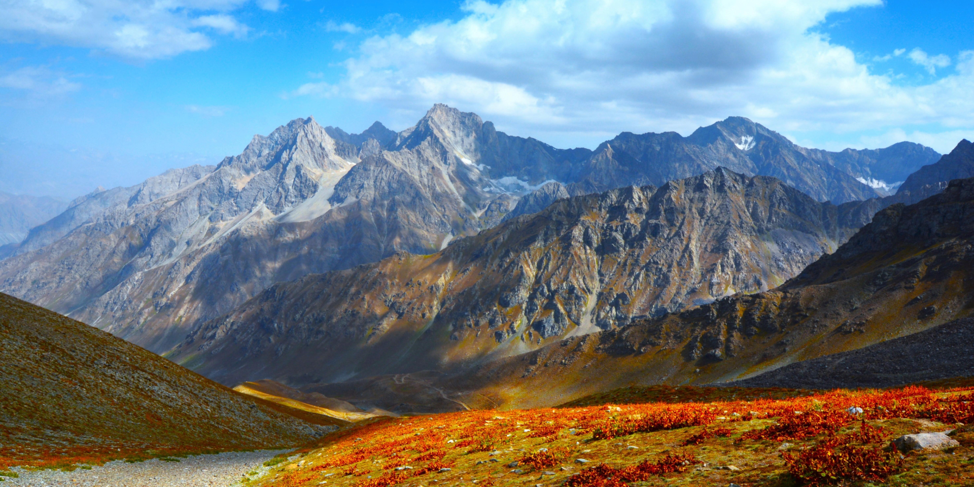 Uzbekistan Geography Guide: From Desert Plains to Mountain Ranges
