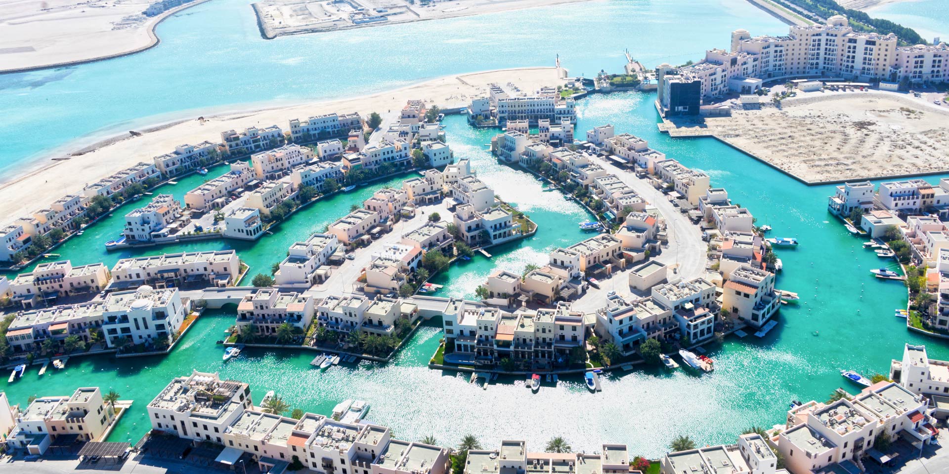 Amwaj Islands Lagoon Walks: Sunset Spots & Walking Routes