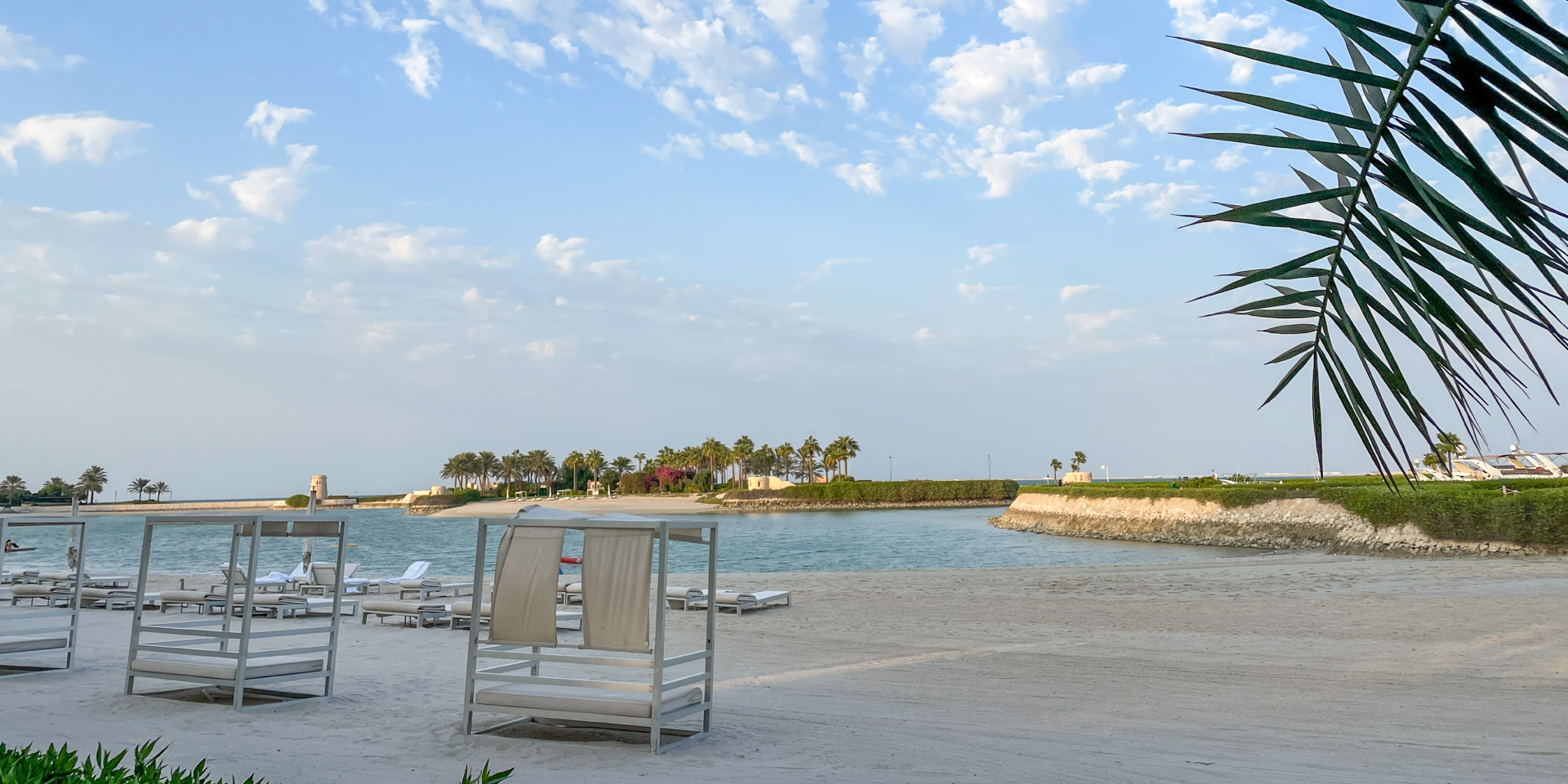 Manama Corniche Evening Walk: Route Guide & Sunset Views